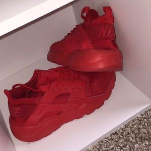 Women's Nike Shoes on Poshmark